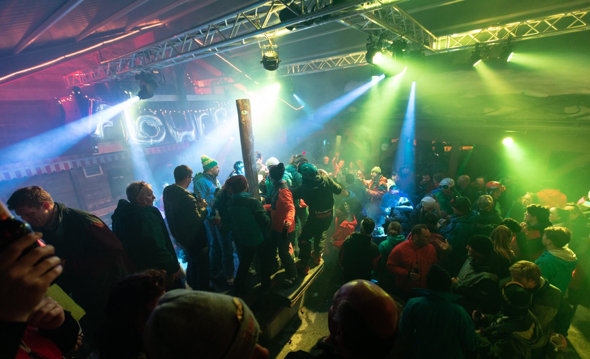 5 Best Après Ski bars in Zermatt - European Snowsport